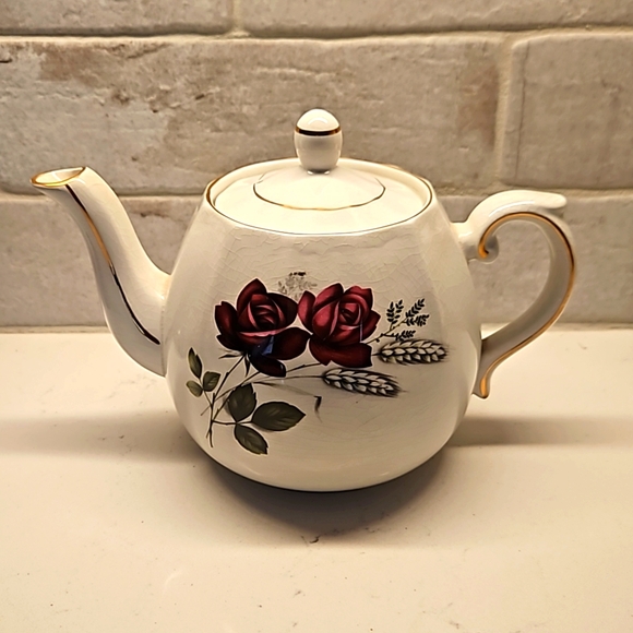 Wood & Sons | Kitchen | Vintage Teapot Roses | Poshmark